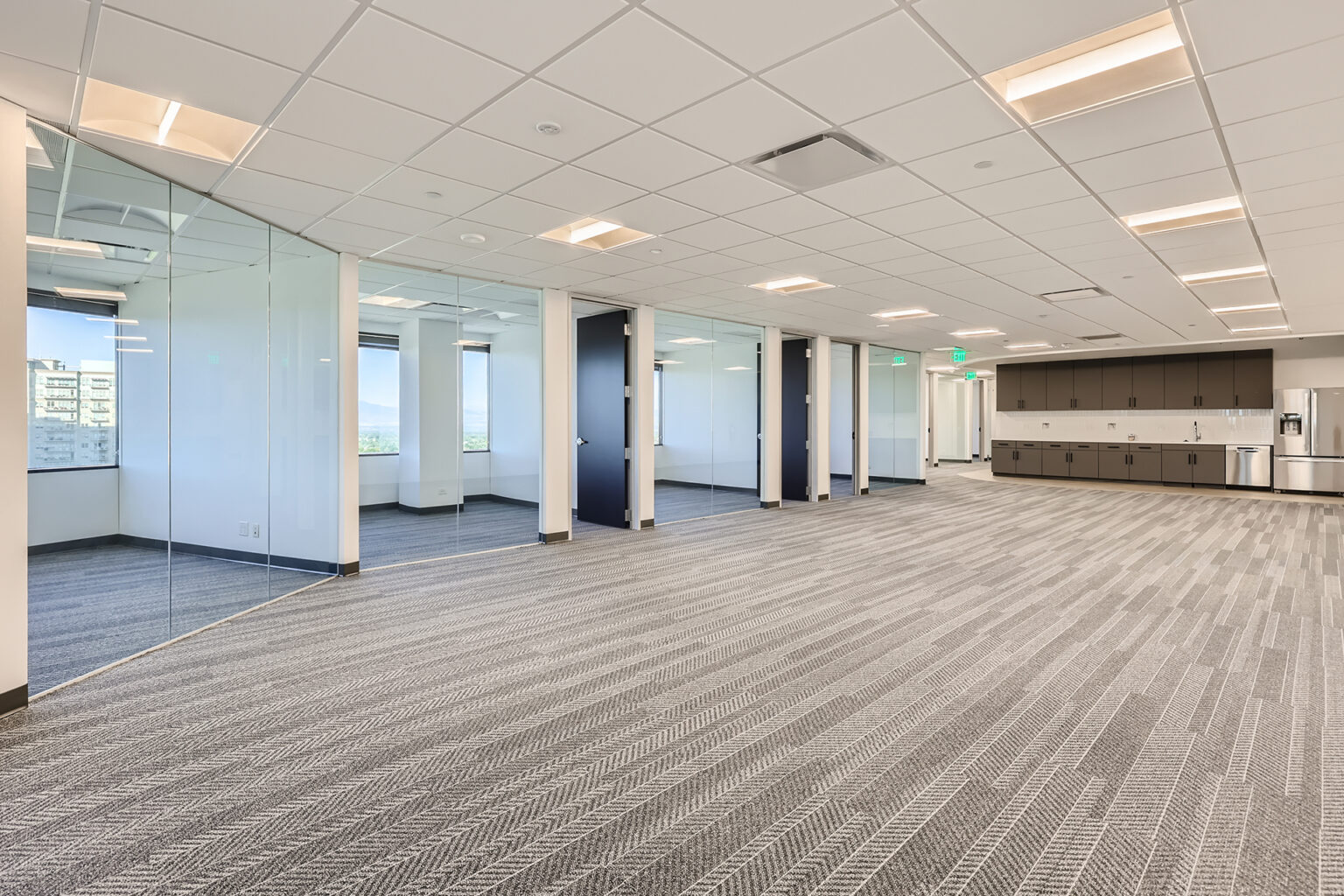 Quadrant Building Spec Suites - Centerre Construction, Inc.